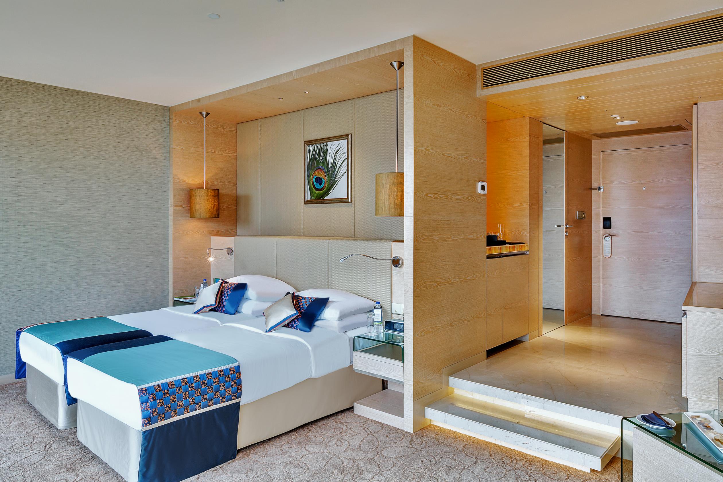 Sahara Star Hotel Mumbai - Reviews, Photos & Offer