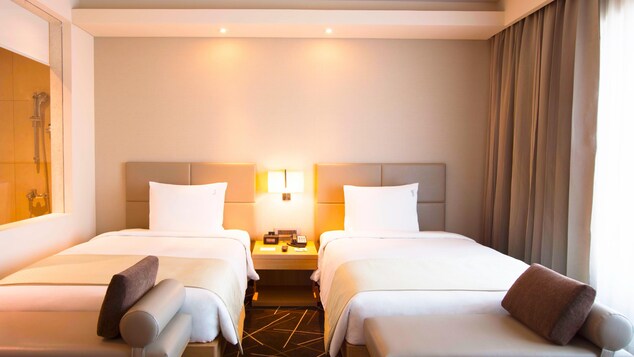 Holiday Inn Chennai OMR IT Expressway Hotel Chennai - Reviews, Photos ...