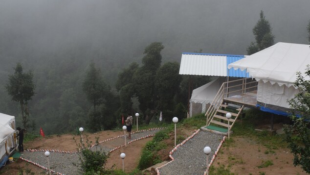 Ghughuti resort Hotel Dhanaulti - Reviews, Photos & Offer