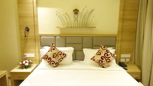 Woodnote Hotel Thekkady - Reviews, Photos & Offer