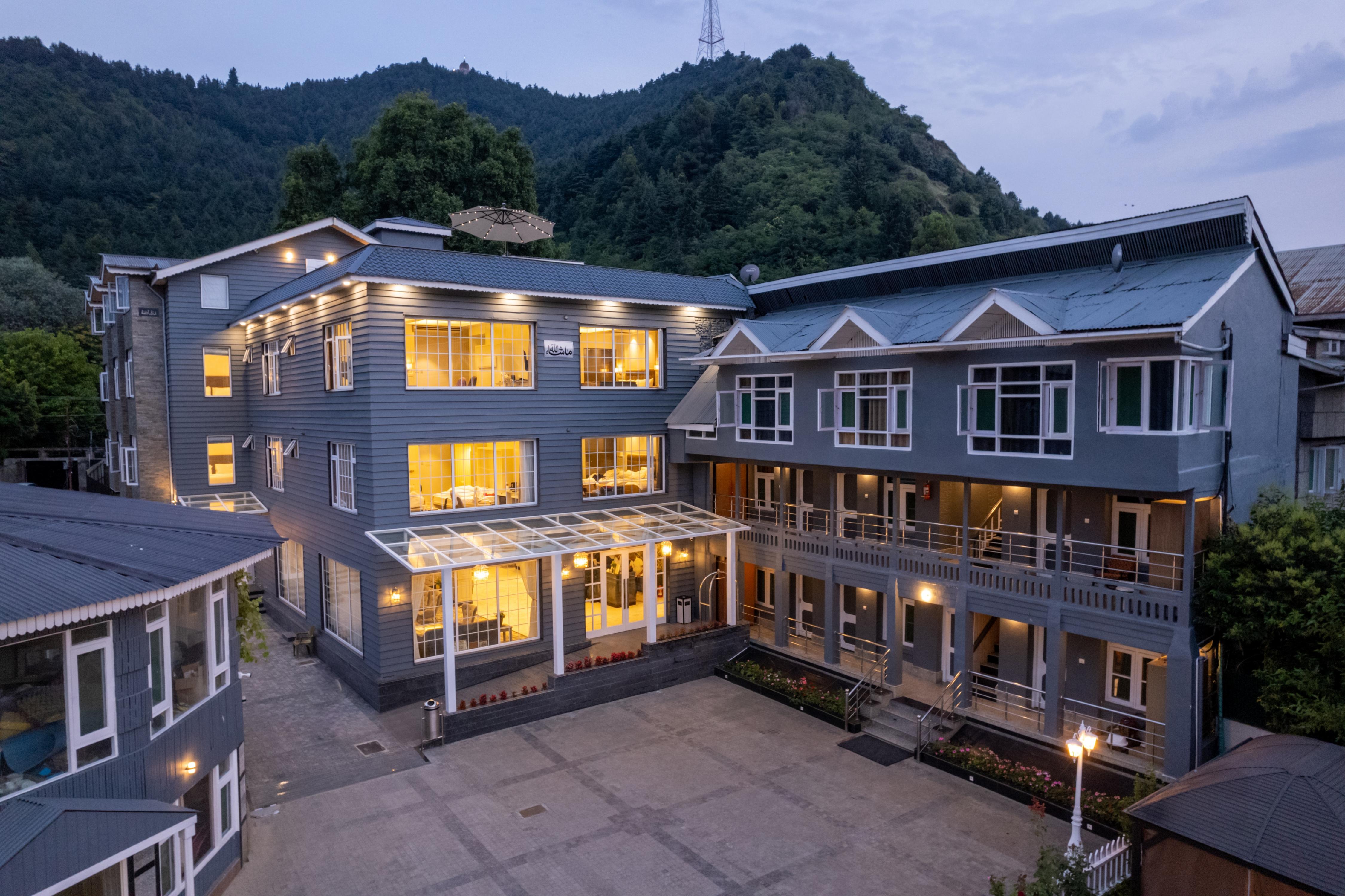 Hotel Grand Boulevard Srinagar Hotel Srinagar - Reviews, Photos & Offer