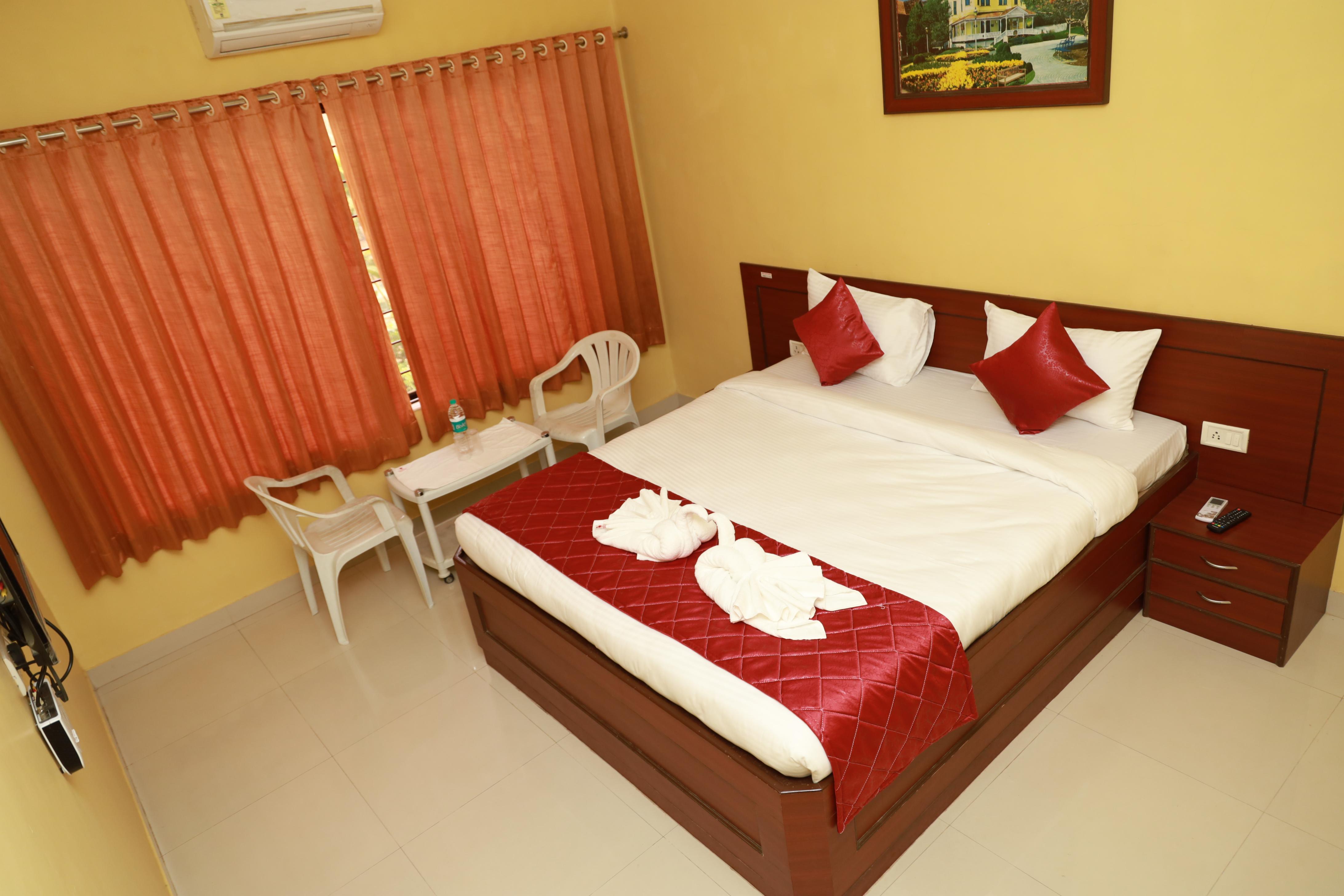 Hotel Manik Moti (Opp. Bhushi Dam), Lonavala Hotel Lonavala - Reviews ...