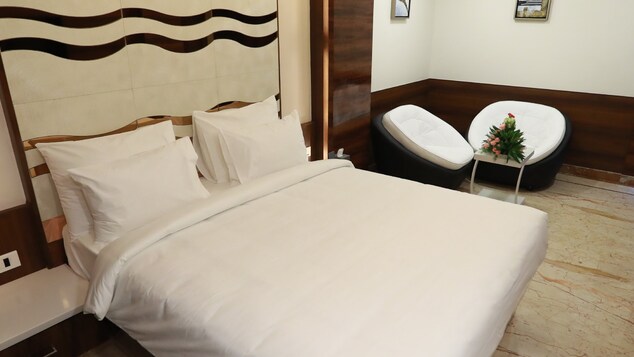 Park Elanza Hotel Chennai - Reviews, Photos & Offer