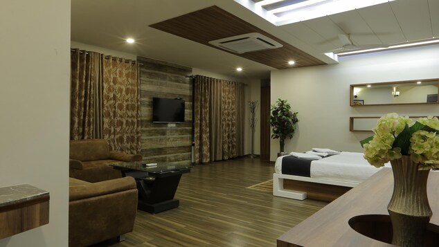 Hotel Unity Hotel Ahmedabad - Reviews, Photos & Offer