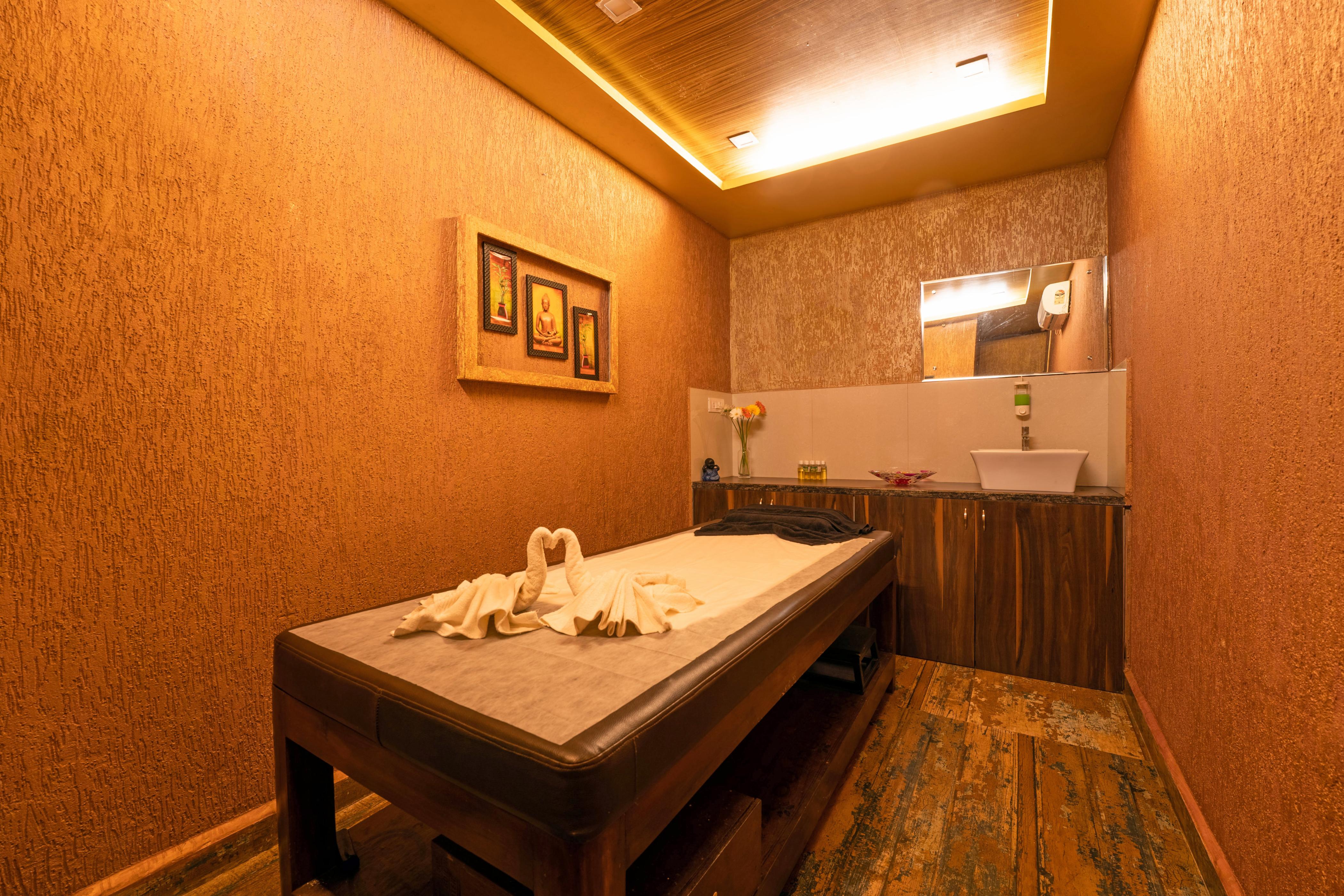 Zone Connect by The Park Parra Goa Hotel Goa - Reviews, Photos & Offer