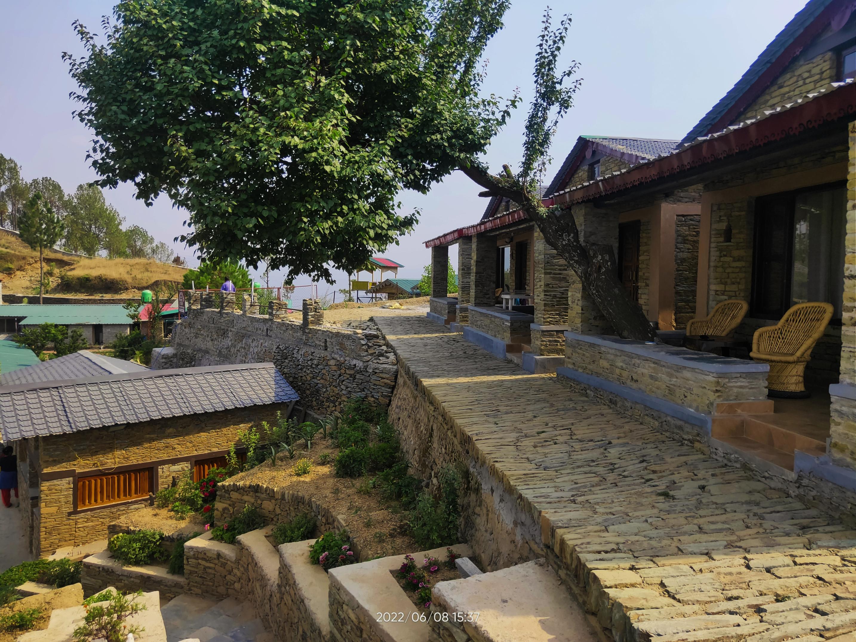 Meraki Huts Homestay | Rooms & Caretaker Hotel Pauri - Reviews, Photos ...