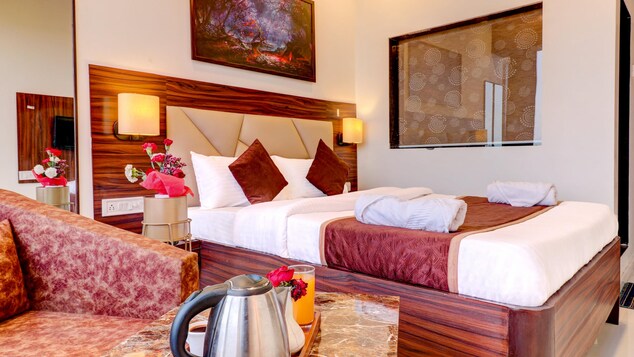 Hotel Amantran Hotel Thane - Reviews, Photos & Offer