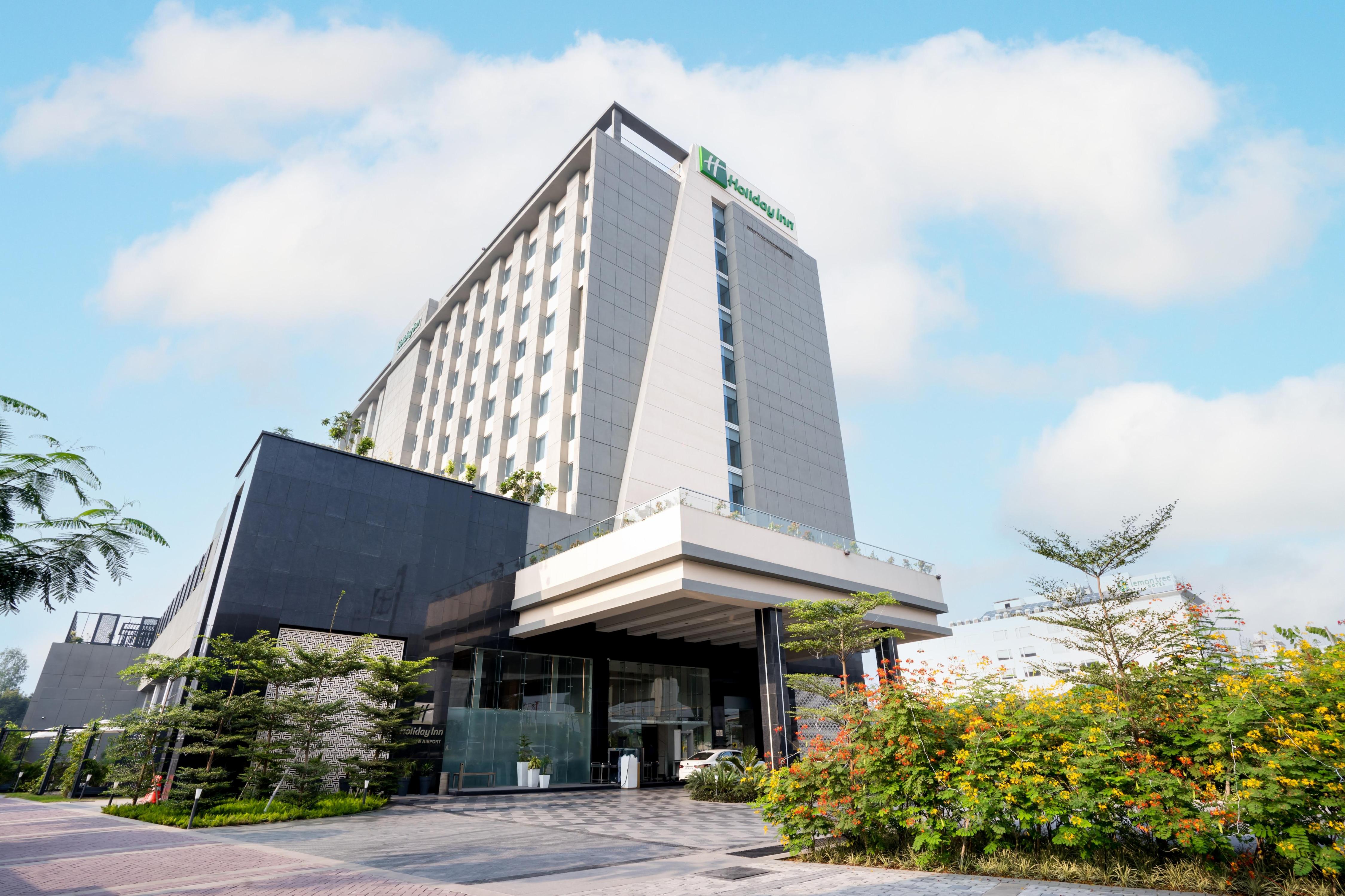 Holiday Inn Lucknow Airport Hotel Hotel Lucknow - Reviews, Photos & Offer