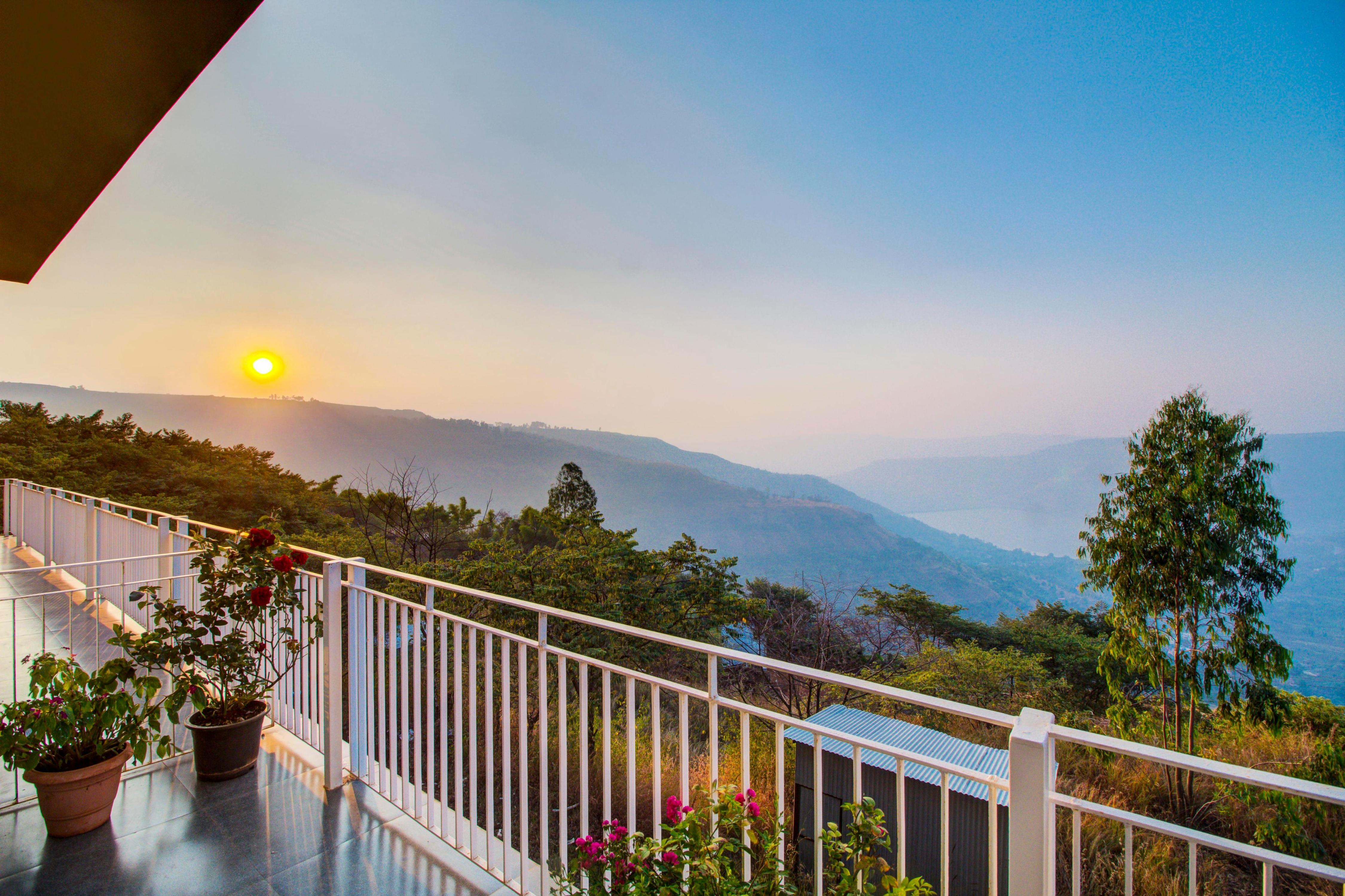 Regal Reverie - A Lakeview Retreat (Pure Veg) Resort Mahabaleshwar ...