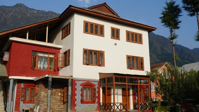 The Aubiz Villa, Srinagar Hotel Srinagar - Reviews, Photos & Offer