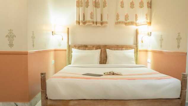 Dev Mahal - A Boutique Heritage Hotel Hotel Jaipur - Reviews, Photos & Offer