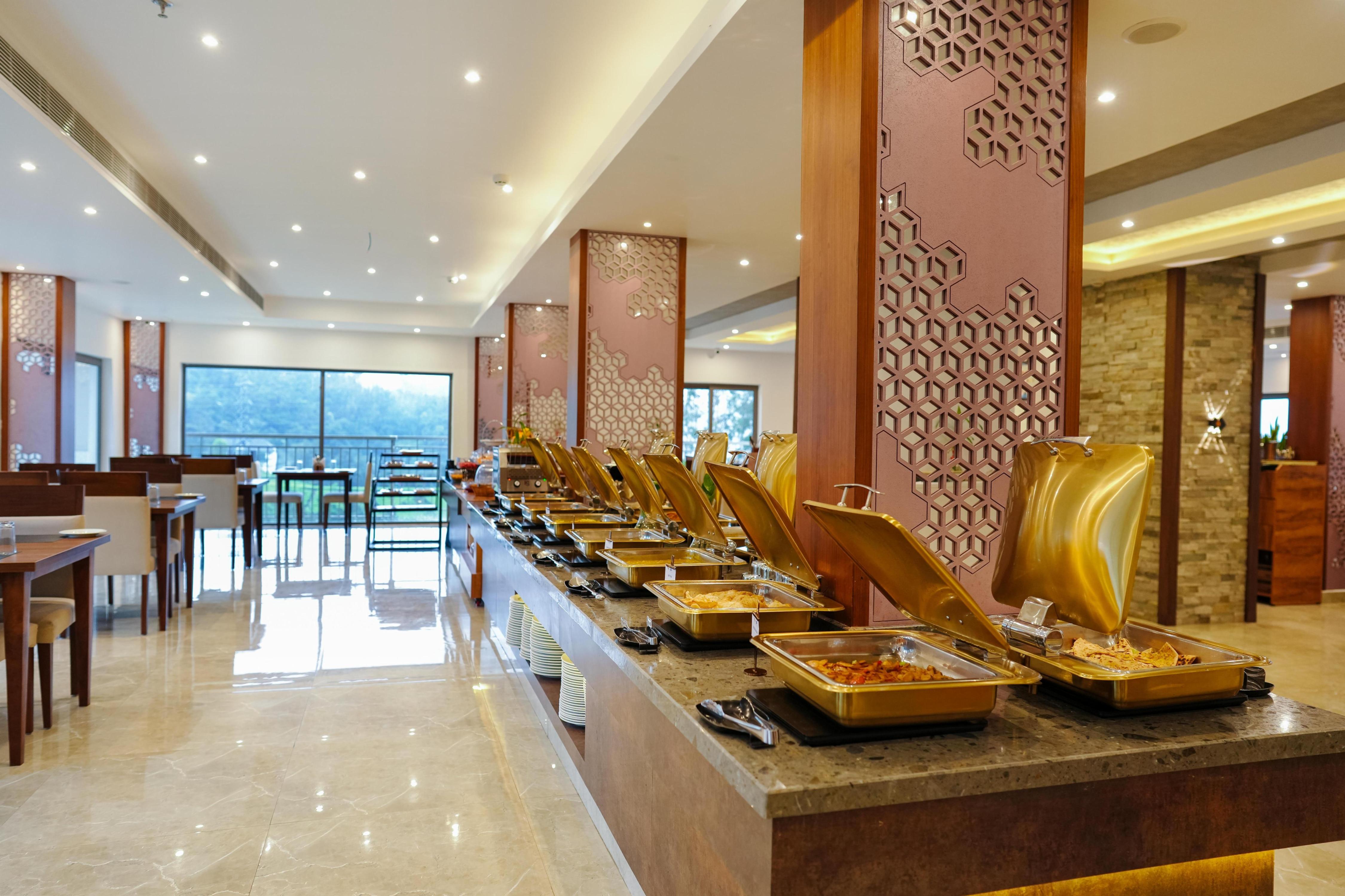 Golden Munnar Palace By Hawk Hospitality Munnar - Reviews, Photos & Offer