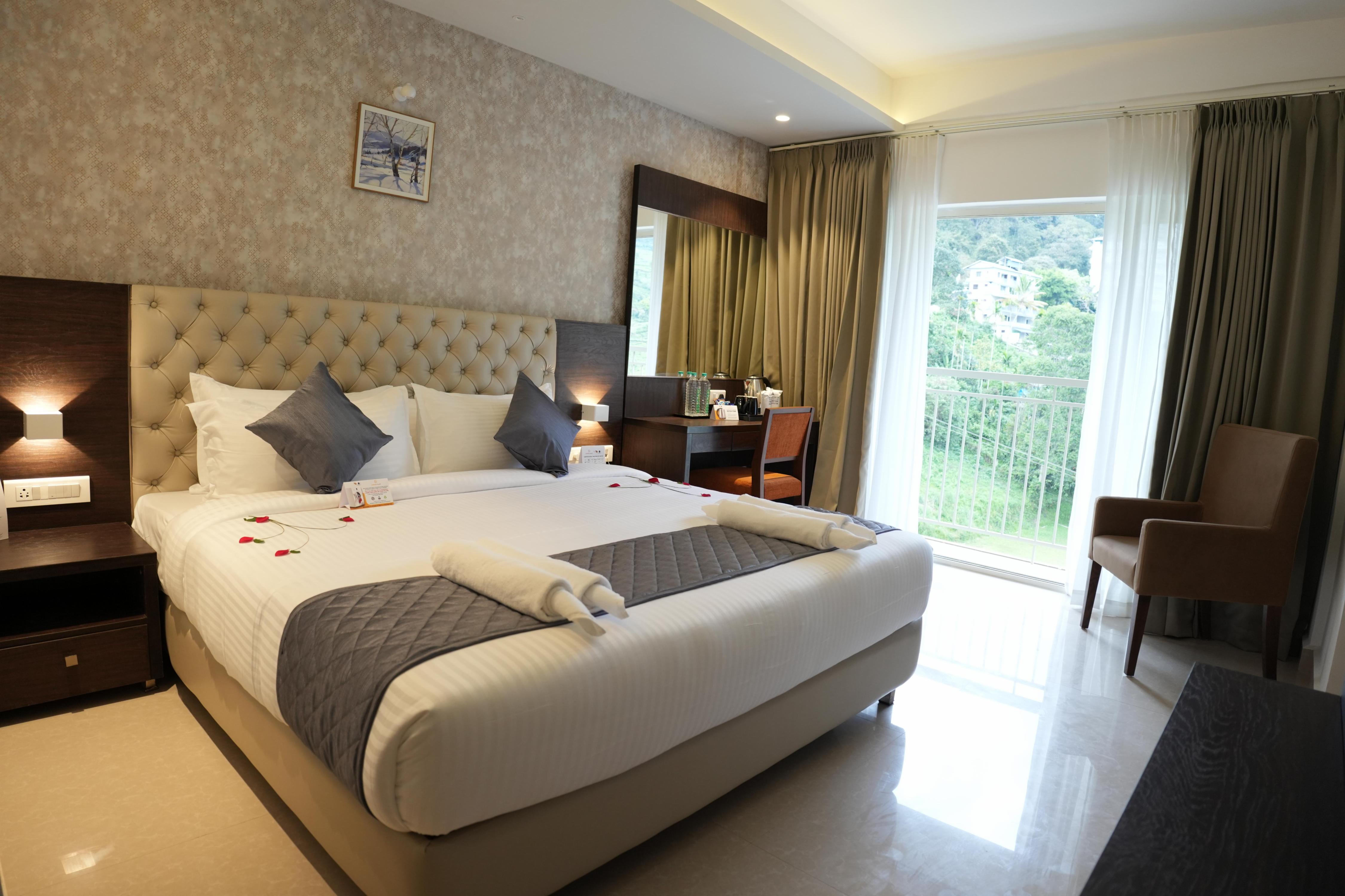Golden Munnar Palace By Hawk Hospitality Hotel Munnar - Reviews, Photos ...