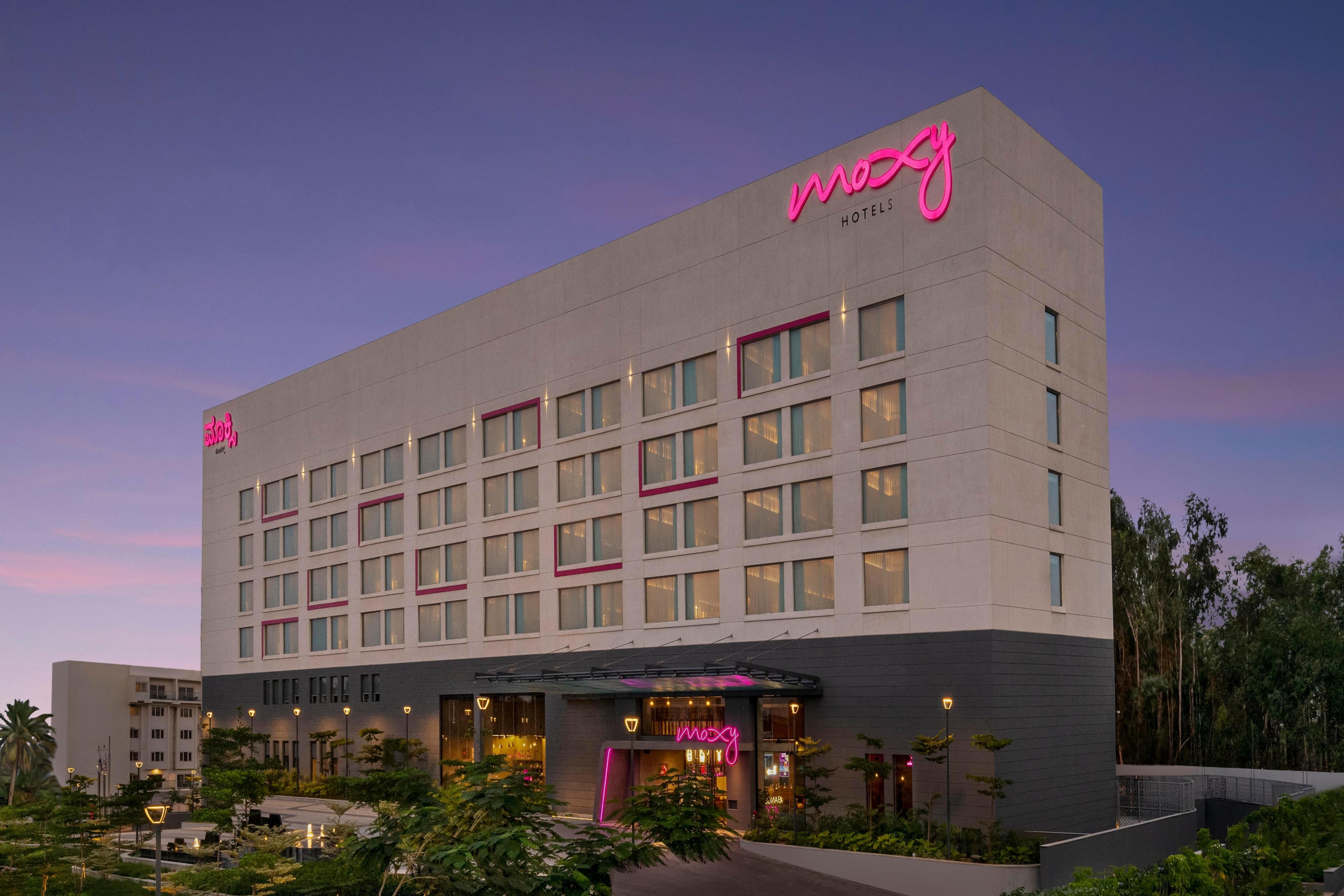 Moxy Bengaluru Airport Prestige Tech Cloud By Marriott Hotel Bangalore ...