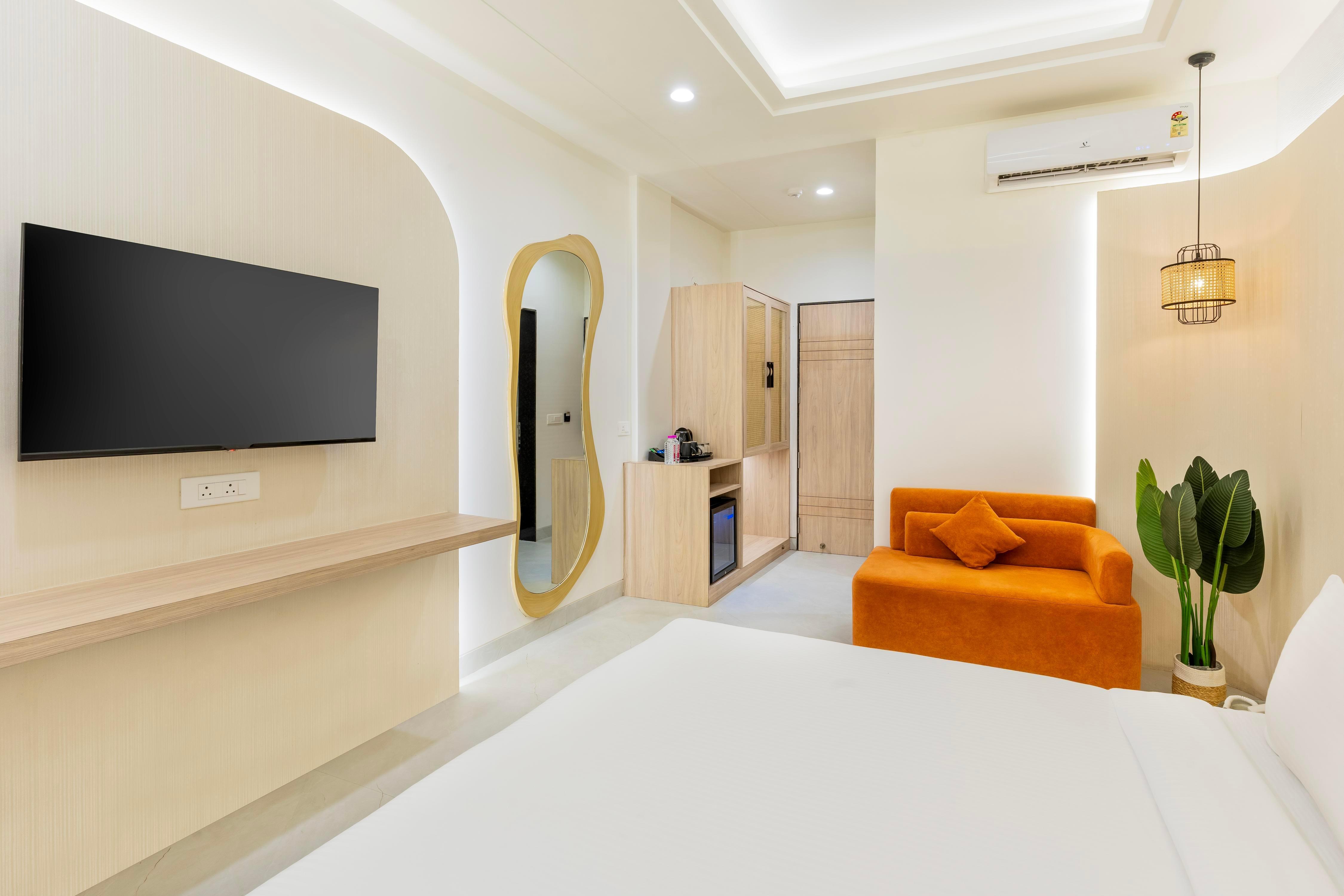 Hotel Elinor- 800 MTR away From Taj mahal Agra - Reviews, Photos & Offer