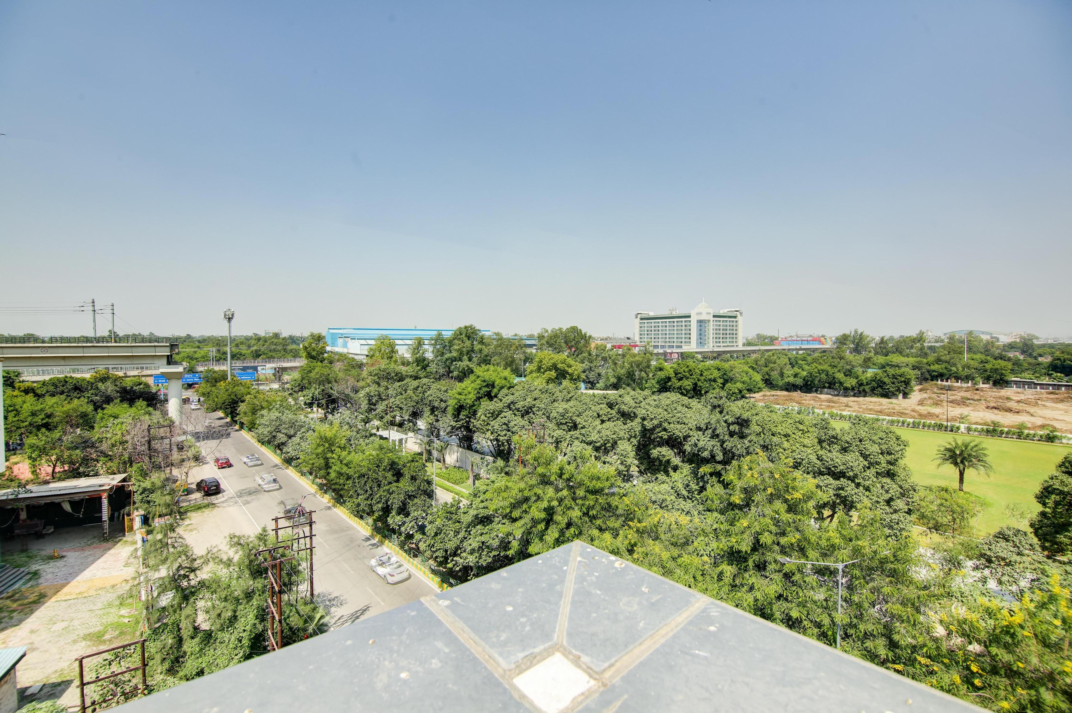 Hotel The Emporio Grand Near Vaishali Metro Station Ghaziabad - Reviews ...