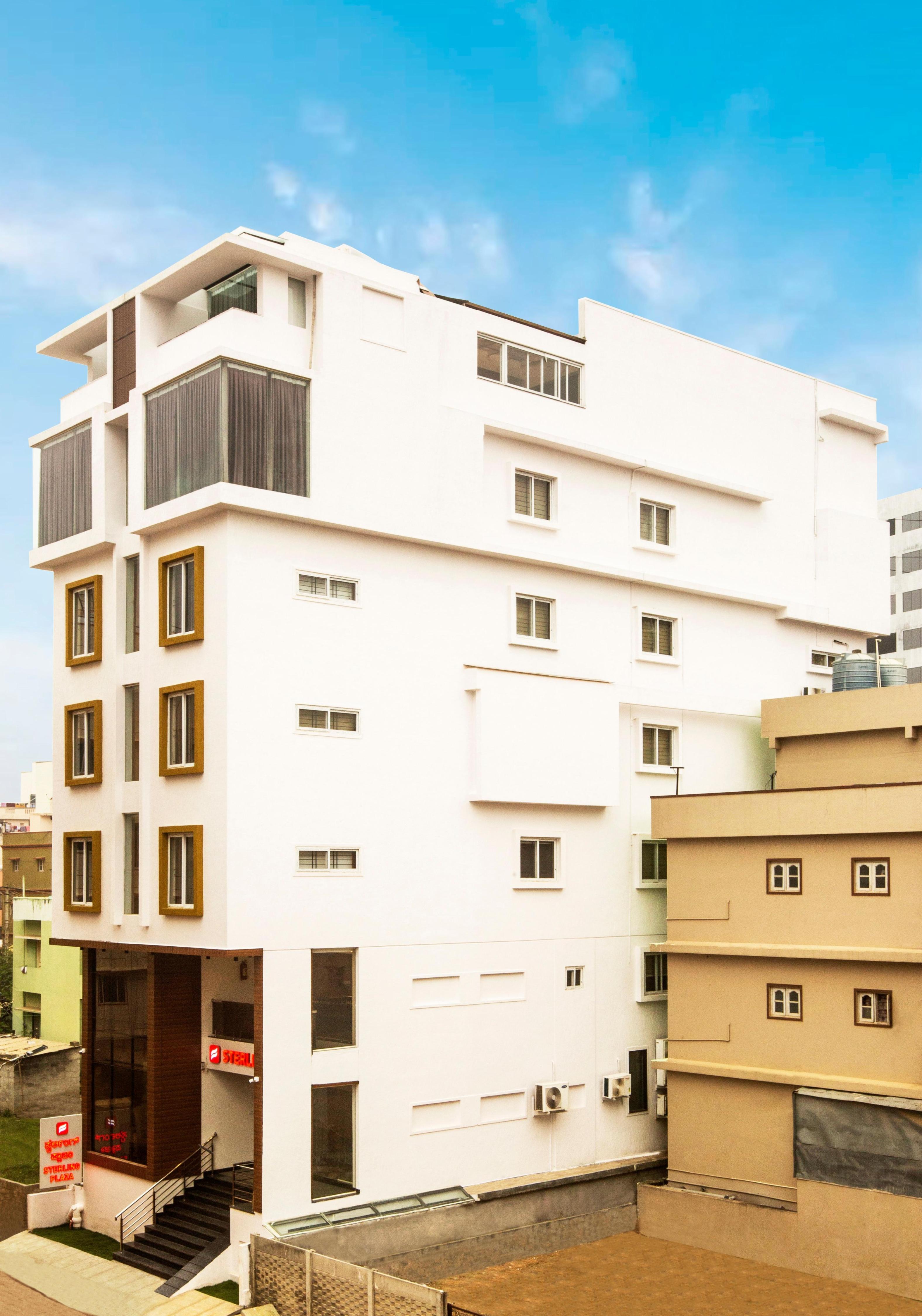 The Hoften Sterling Plaza Near Kempegowda International Airport Hotel ...