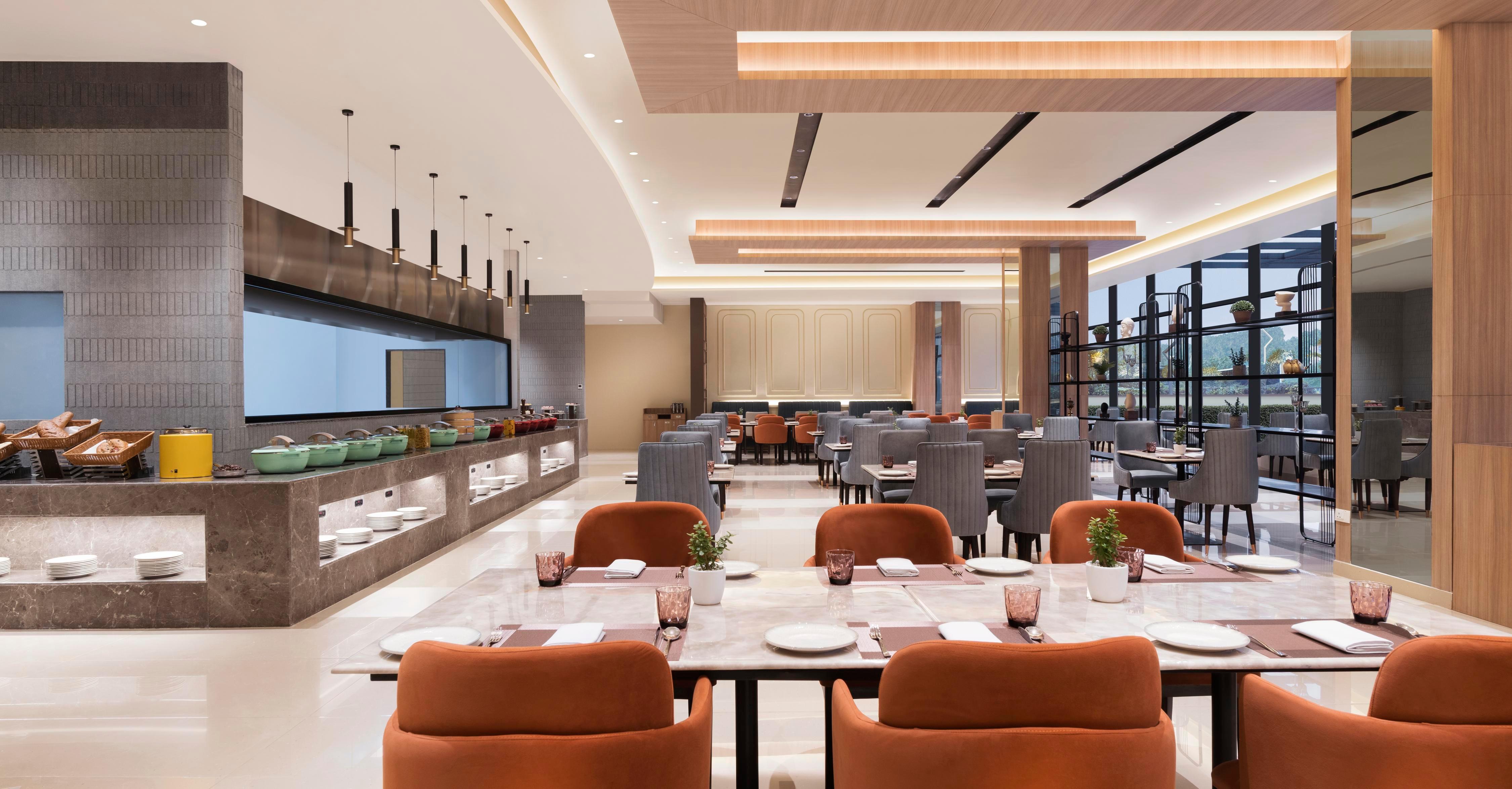 Mercure Lucknow Gomti Nagar - An AccorHotels brand Lucknow - Reviews ...