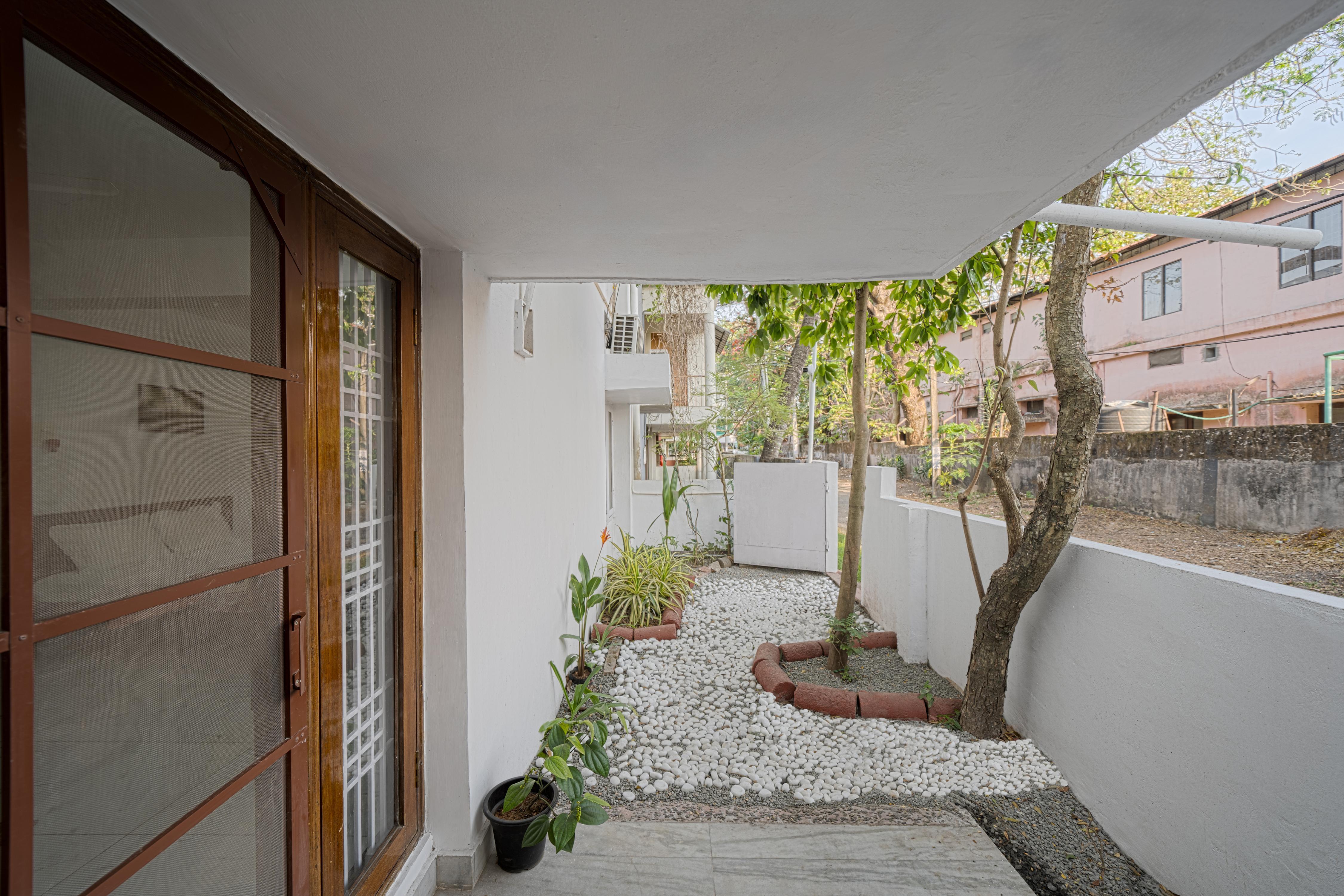 Cozy Studio - Panampilly Homestay Cochin - Reviews, Photos & Offer