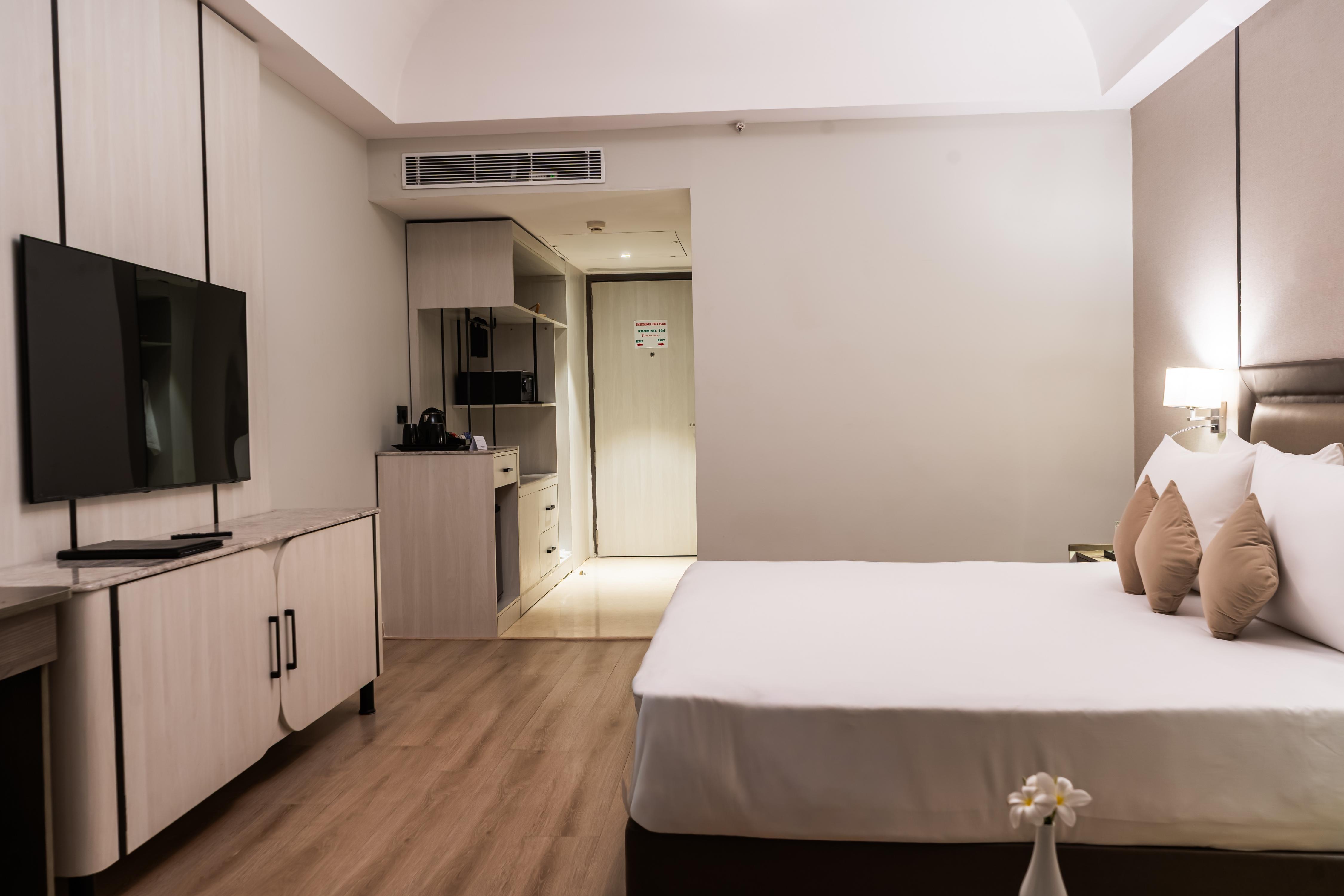 Udman Hotels and Resorts NH-8 Delhi - Reviews, Photos & Offer