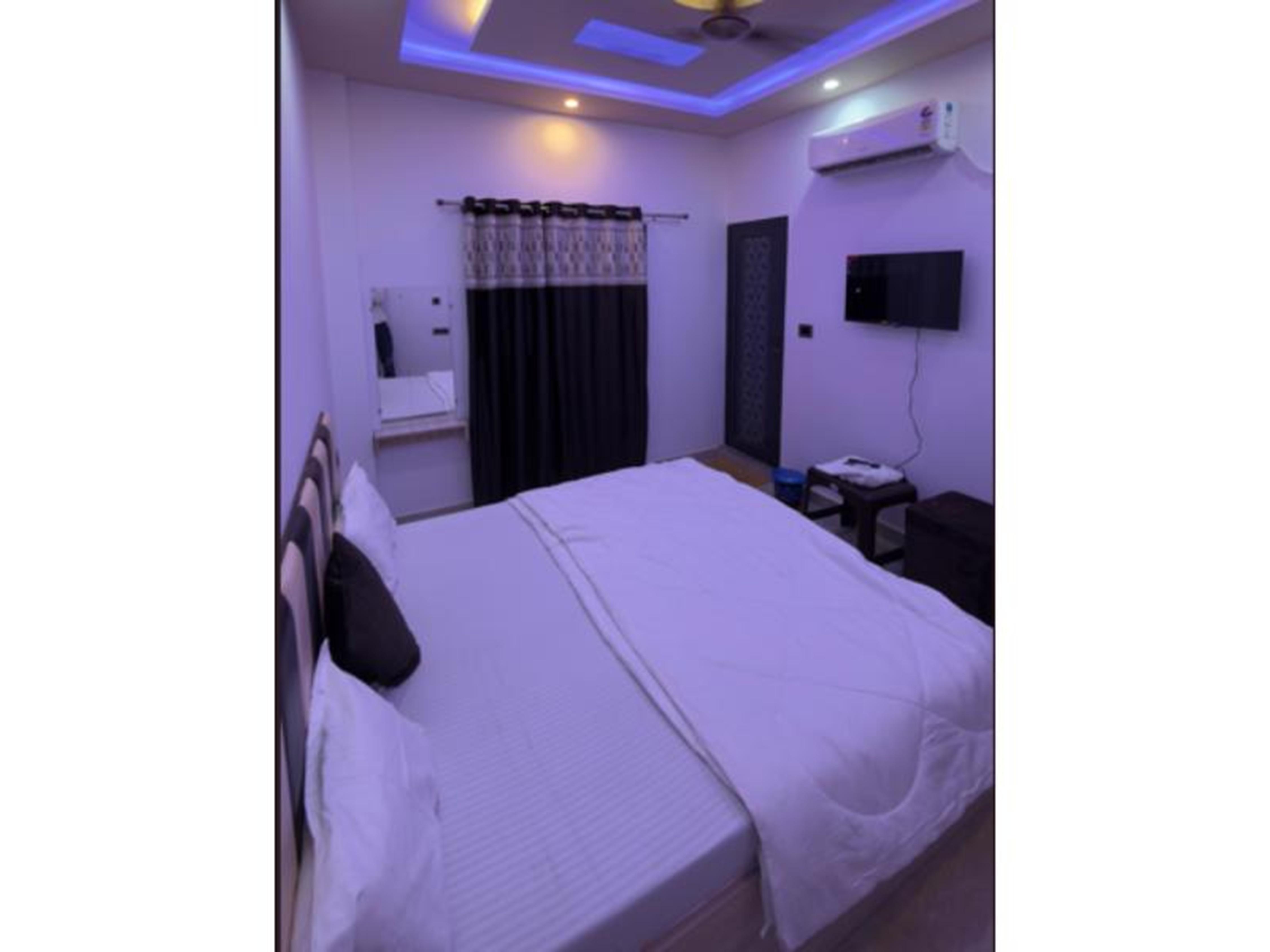 Kashi Palace Guest House Varanasi - Reviews, Photos & Offer