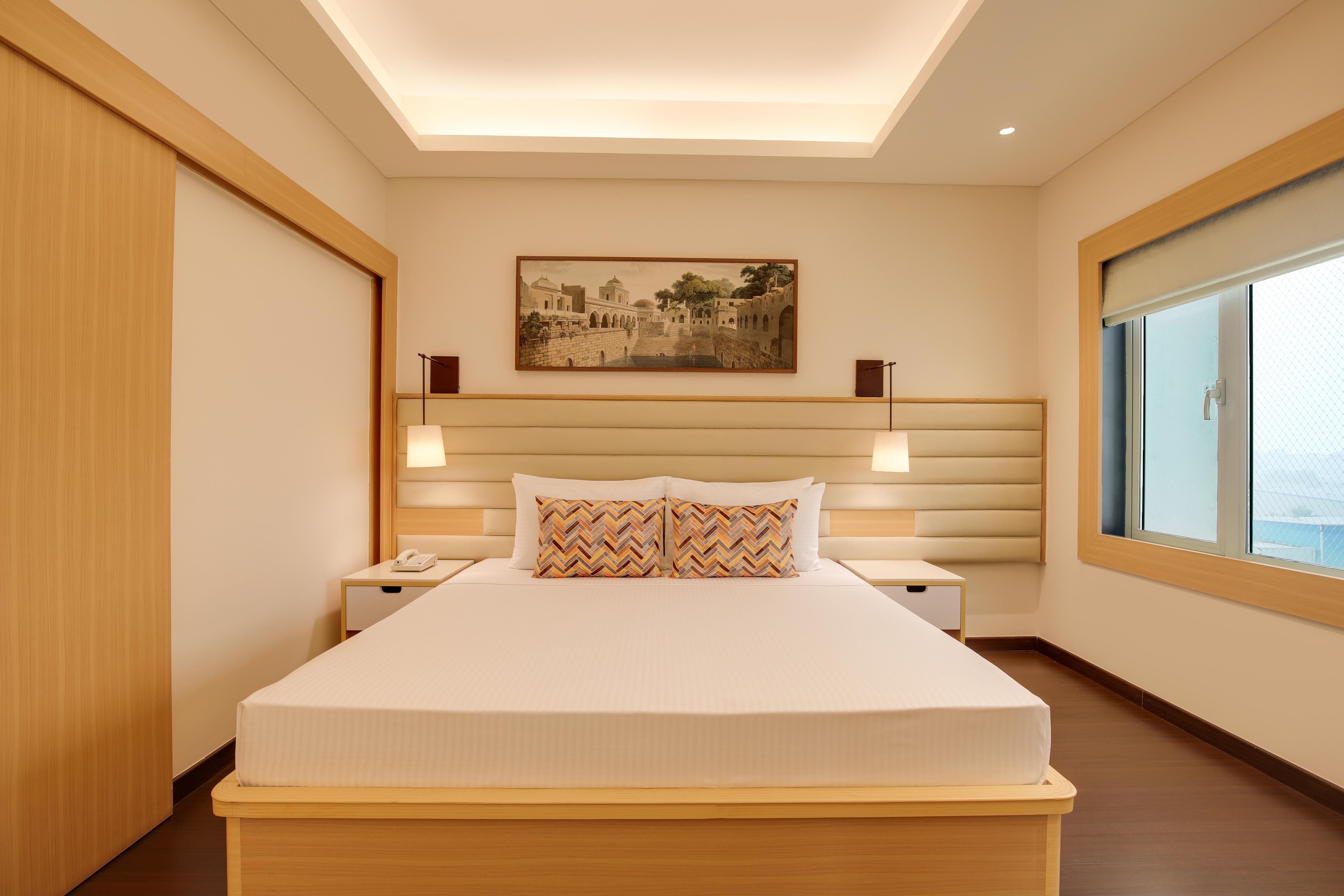 Lemon Tree Suites, Gurugram Hotel Gurgaon - Reviews, Photos & Offer