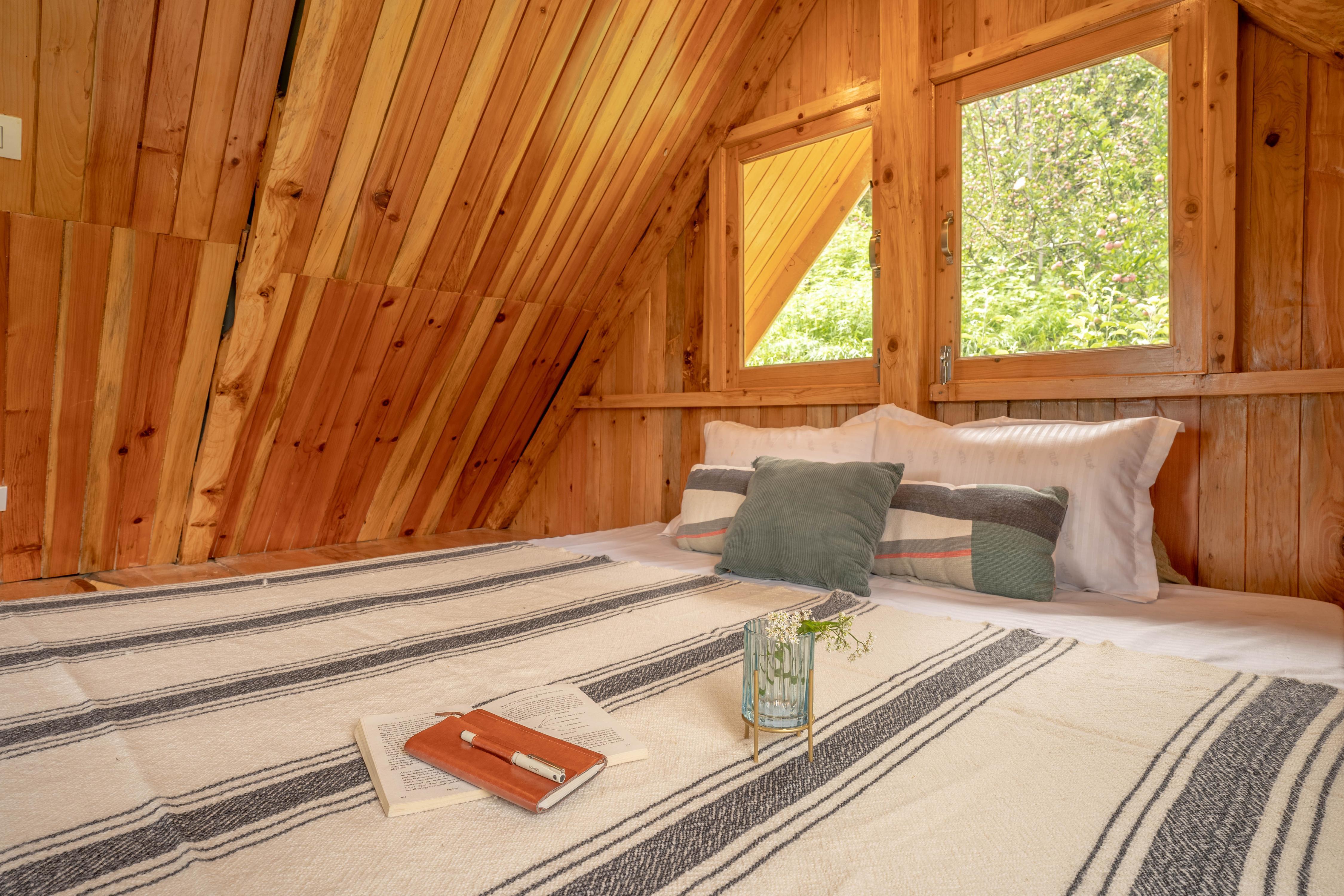 Wooden cabin style Tree house Jibhi - Reviews, Photos & Offer