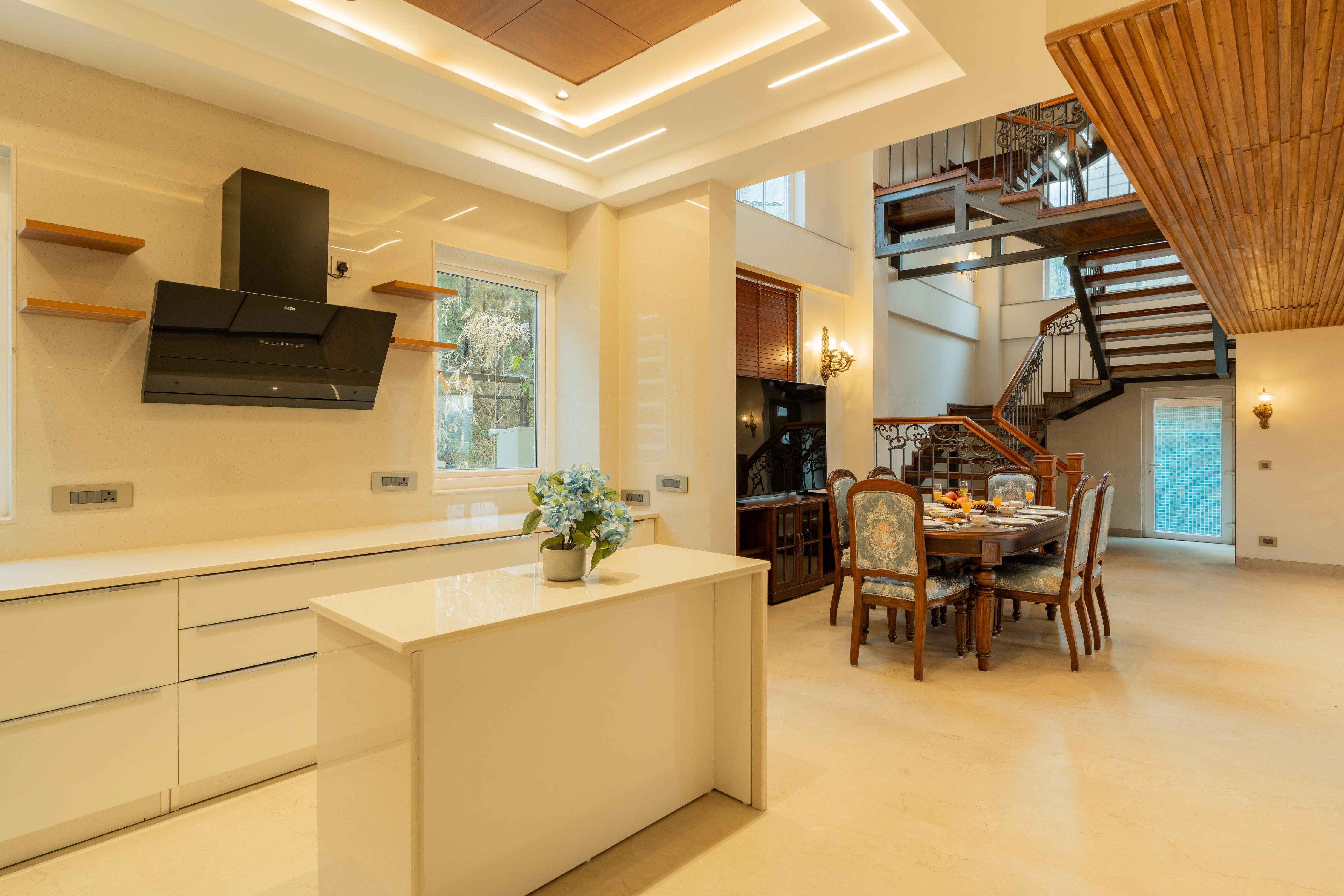 ELIVAAS prive The Royce Lilly Luxe 4 BHK Hilltop Villa With Jacuzzi Kasauli - Reviews, Photos ...