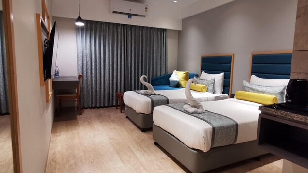Hotel The Excellency Hotel Surat - Reviews, Photos & Offer