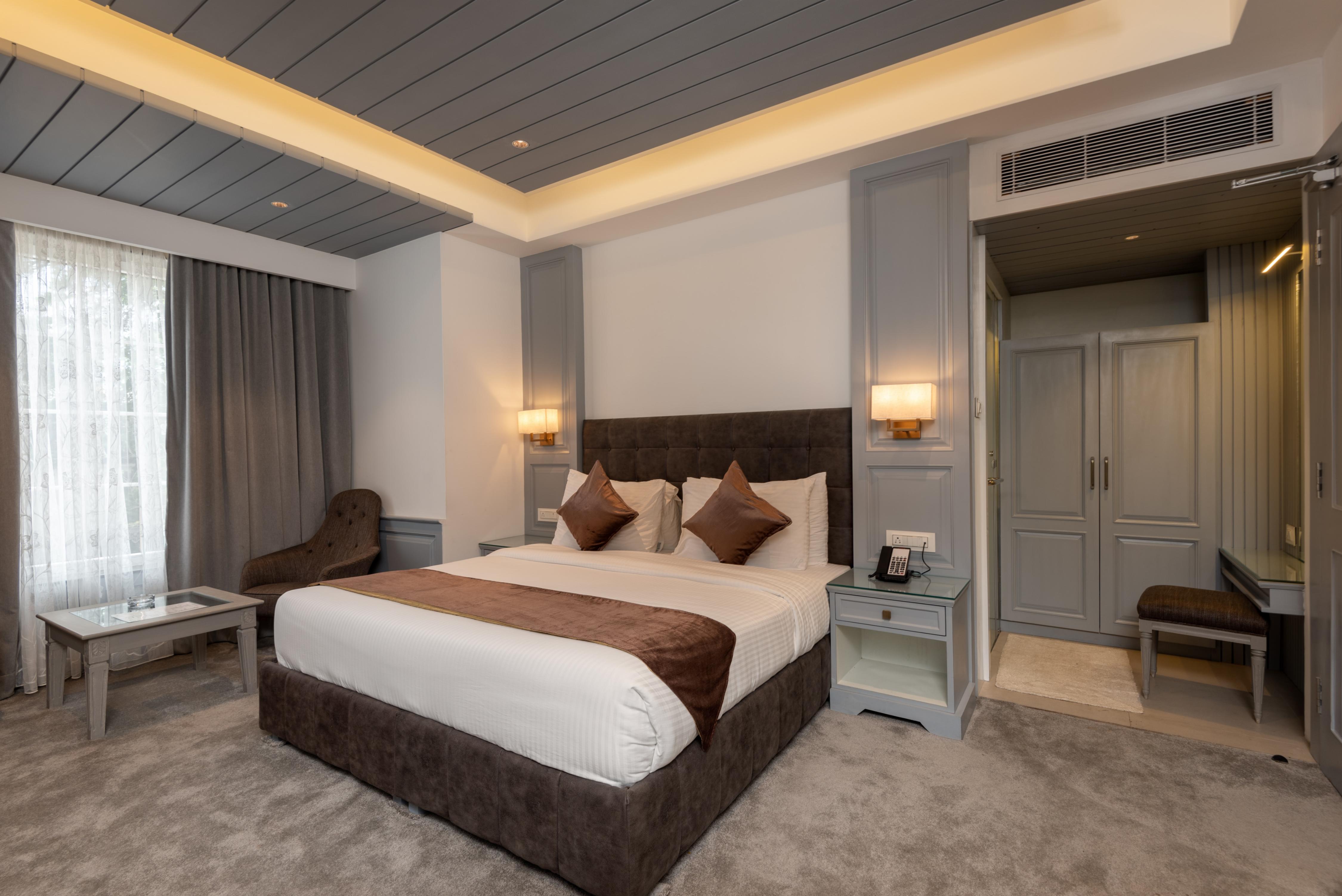 Hotel Grand Boulevard Srinagar Hotel Srinagar - Reviews, Photos & Offer