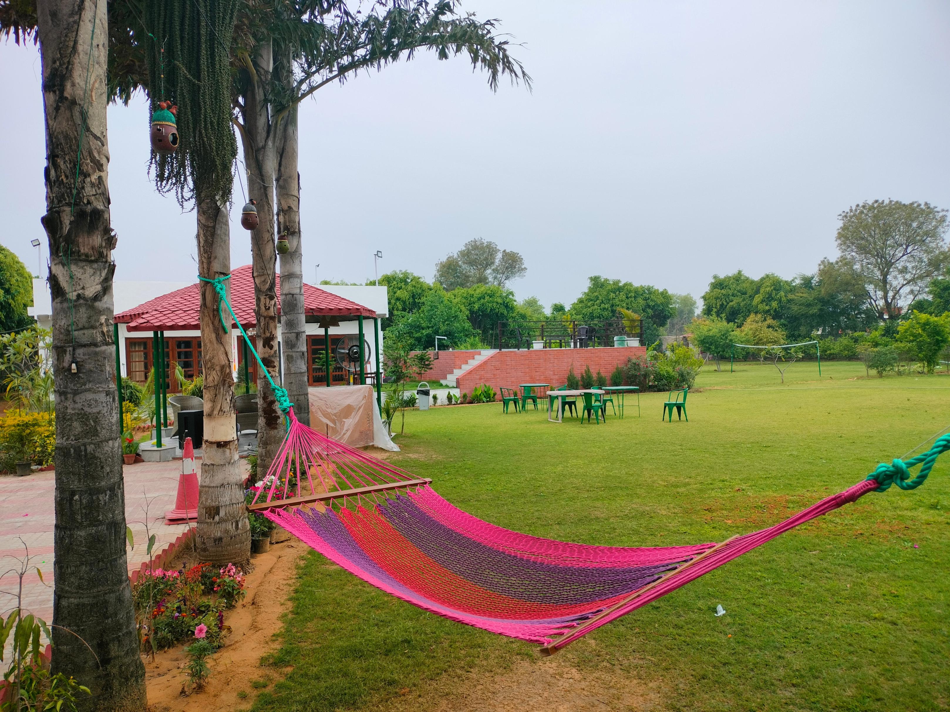 The Singh Farm by Under My Roof in Gurgaon | 4 BHK Cosy Farmhouse Farm ...