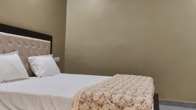 THE REPUBLIC Hotel Ambala - Reviews, Photos & Offer