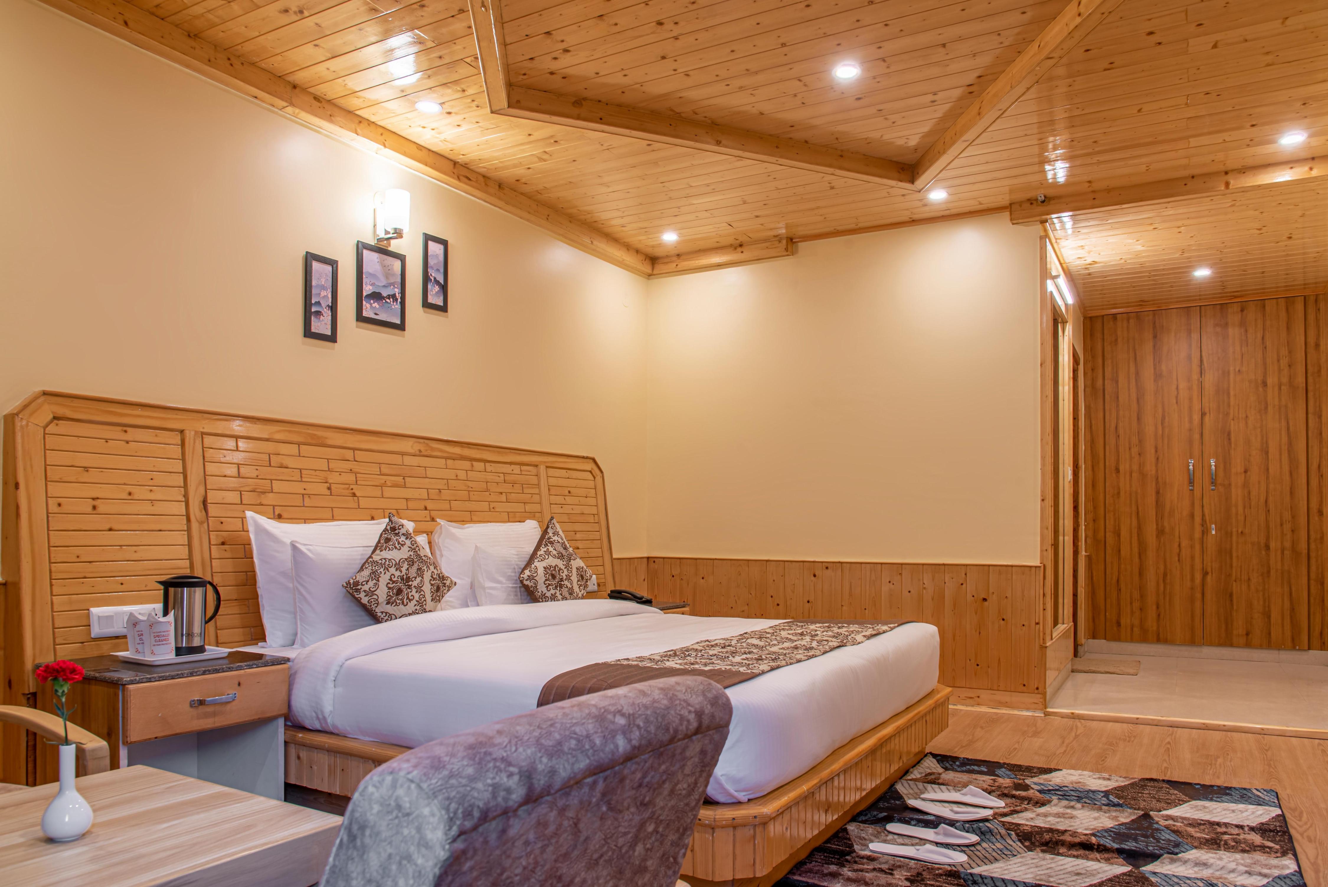 INDRASAN GUEST HOUSE Manali - Reviews, Photos & Offer